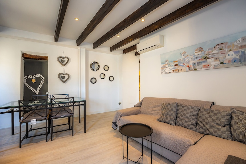 Apartment 'Can Roses' With Private Terrace, Wi-fi And Air Conditioning - Selva