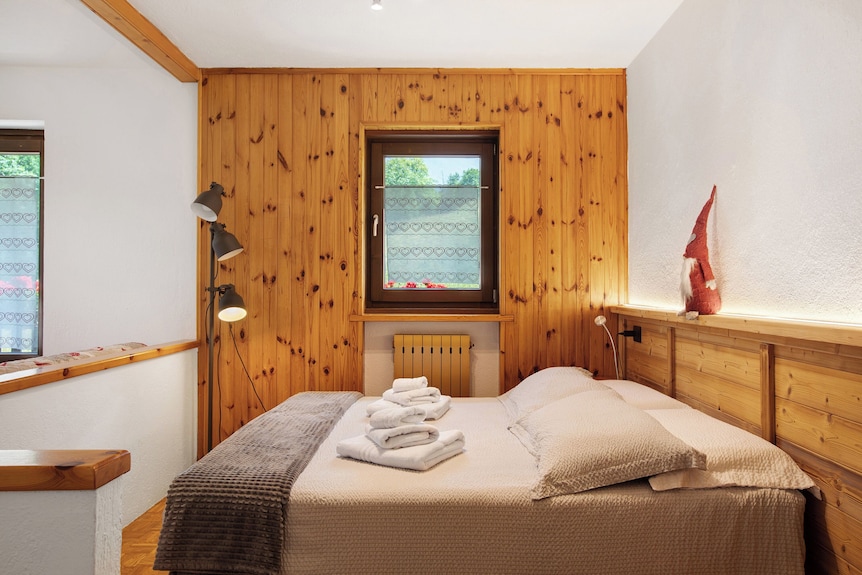 Ferienhaus 'Le Cré Appartamento 2' Mit Bergblick, Gemeinschaftsgarten Und Wlan - Aostatal