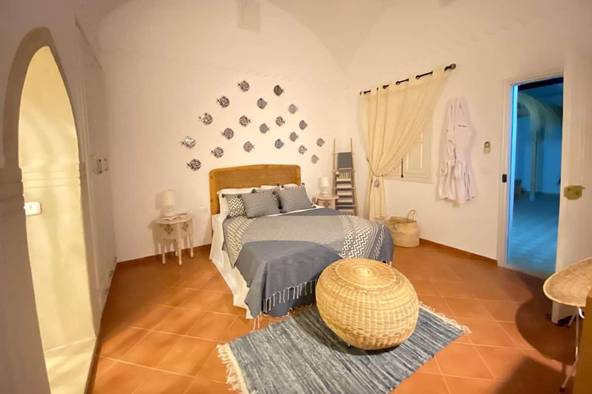 Quarto casal panorâmico | Roupas de cama premium, camas Select Comfort, cofres nos quartos