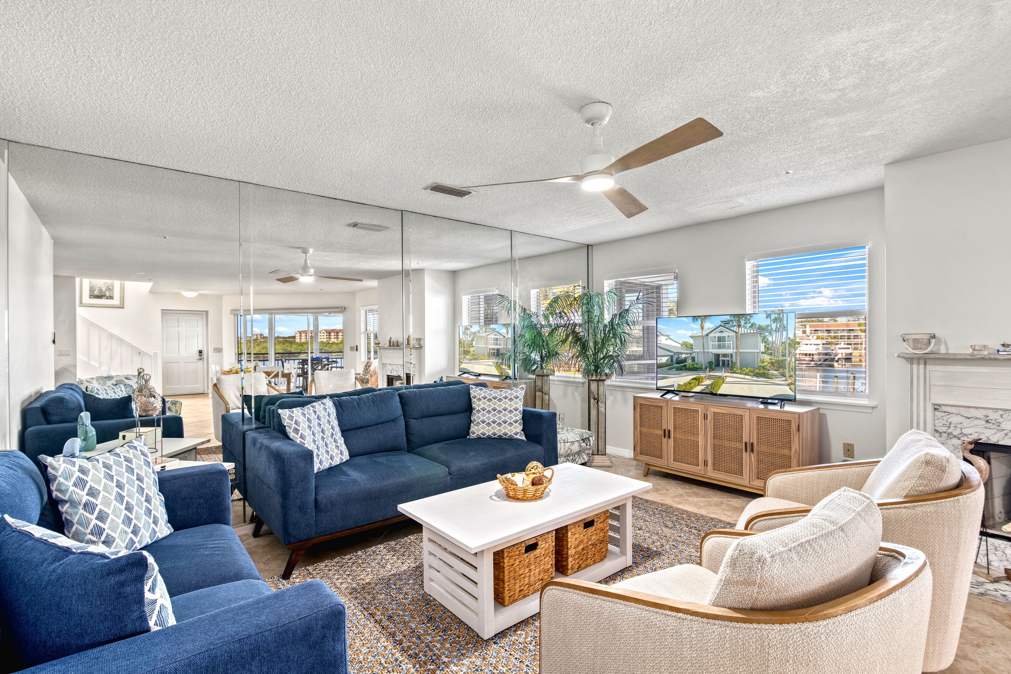 Bayside Escape | Waterfront Cottage With Beach Access, Community Pool, And Amenities! - Siesta Key, FL