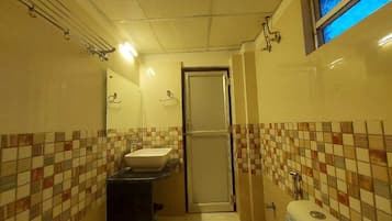 Quarto Duplo ou Twin Empresarial | Casa de banho