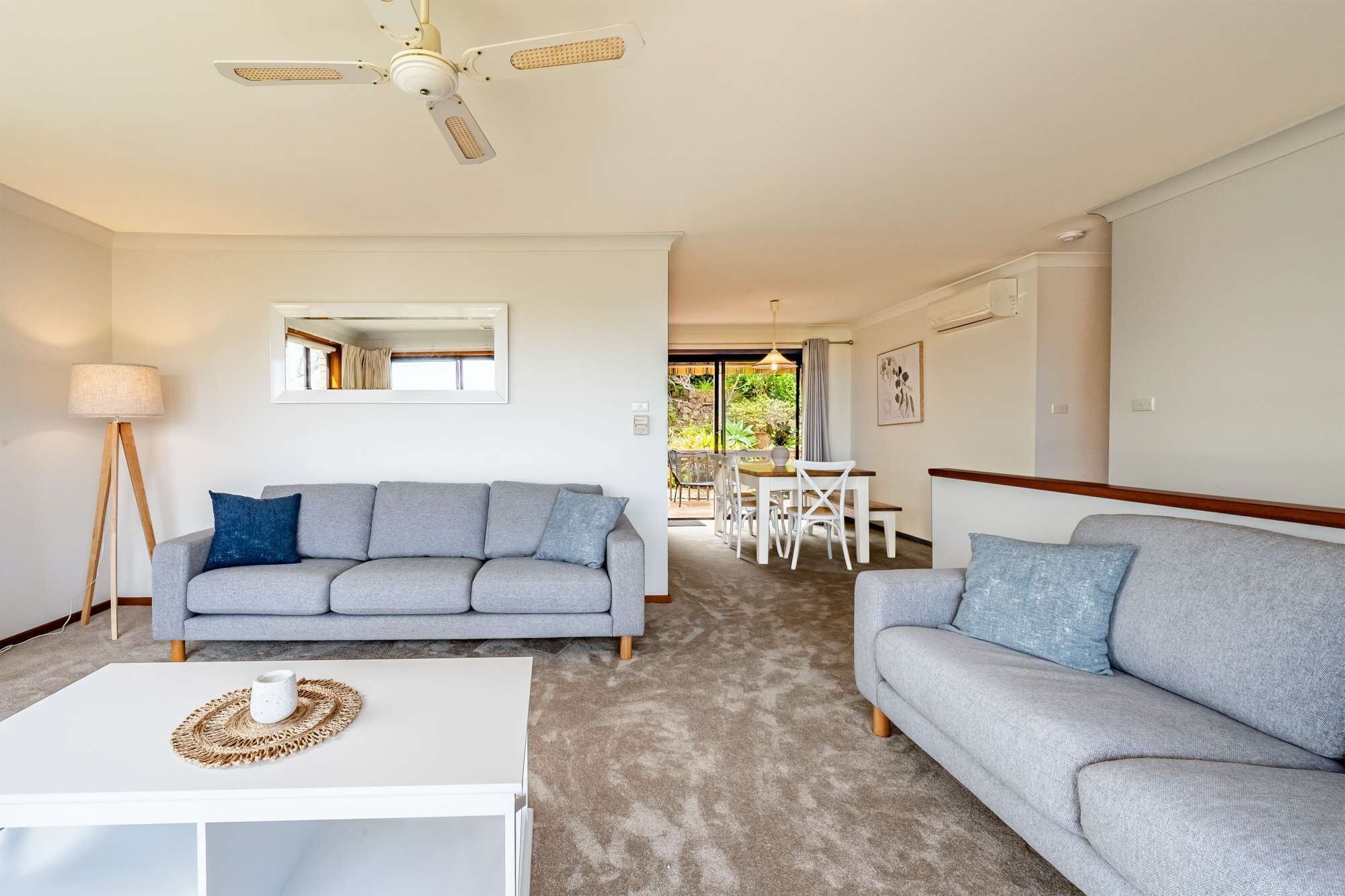 "Coastal Serenity"  Ocean Views & Close To Beach - Terrigal