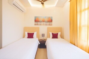 Quarto duplo luxo | Roupas de cama premium, camas Select Comfort, individualmente decorados