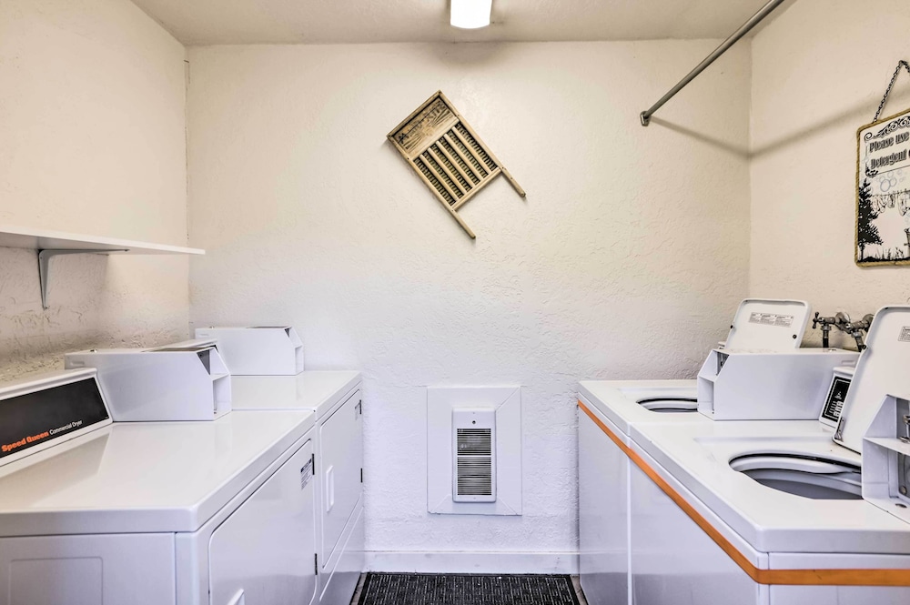 걸어다닐 수 있는 브라이언 헤드 콘도 : 스키 리조트까지 몇 단계! - 브라이언 헤드