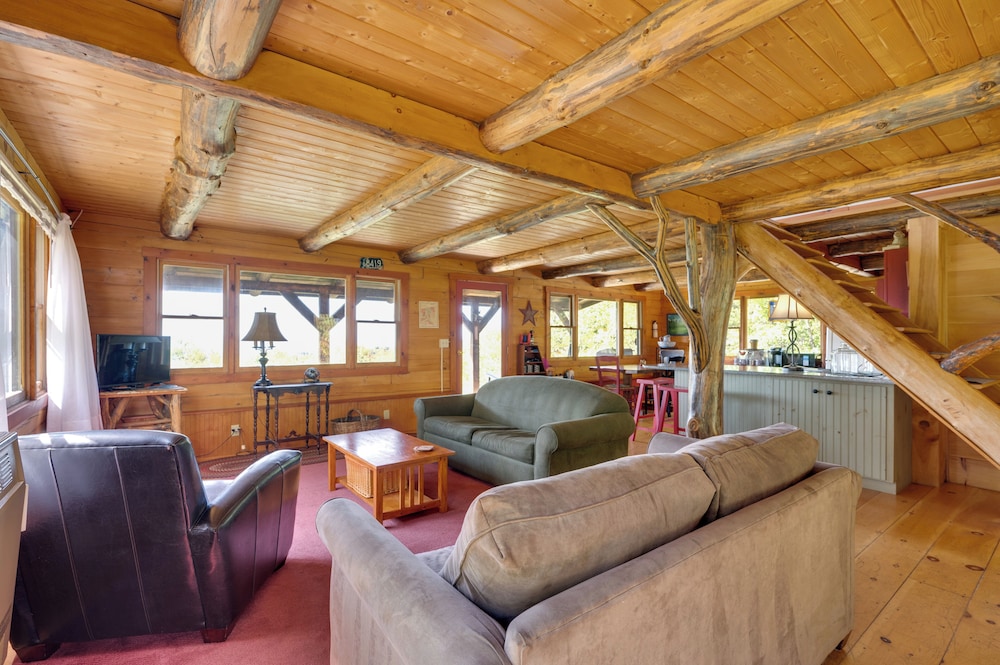 Remote Escape: Vermont Cabin W/ Mountaintop Views! - Vermont