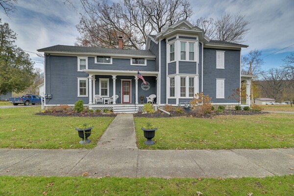 Spacious Naples Vacation Rental W/ Private Hot Tub - Finger Lakes, NY