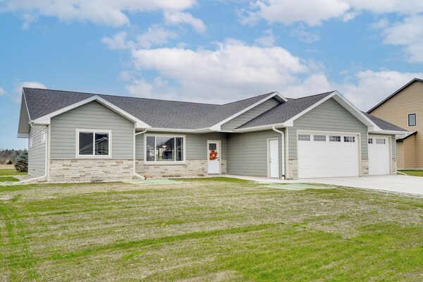 Family-friendly Brookings Home: 3 Mi To Downtown! - Brookings, SD