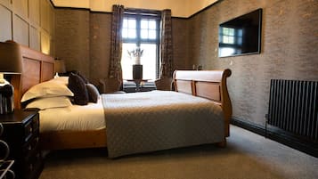 Quarto Premium | Secretária, ferro/tábua de engomar, Wi-fi grátis