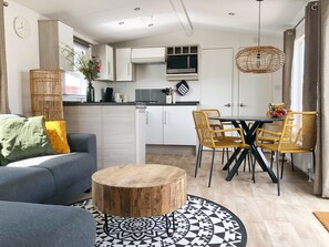 Chalé | Cozinha privada | Uma placa de cozinha, uma cafeteira/bule, uma chaleira elétrica