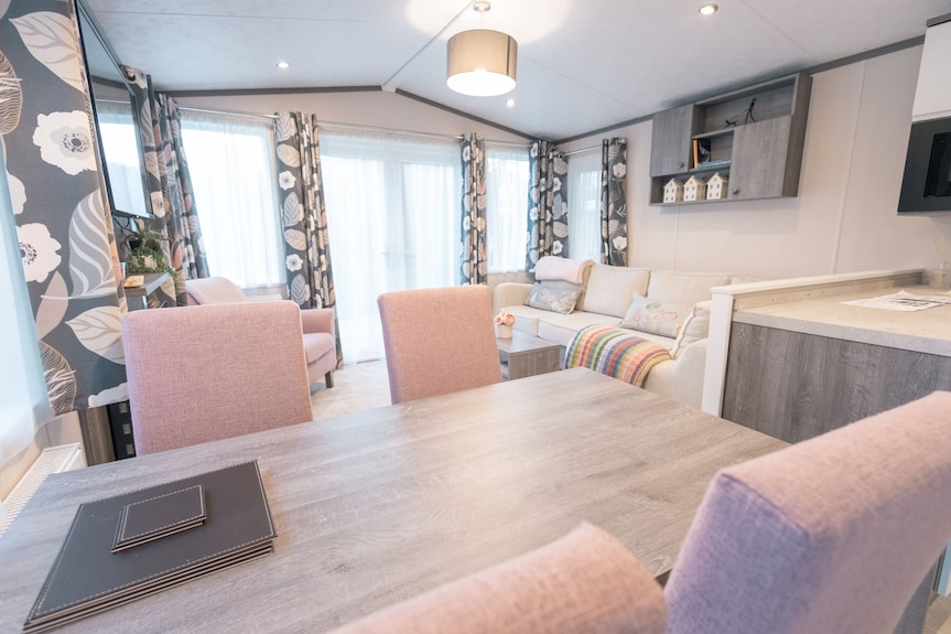 Sandpiper - A New, Pet Friendly Property On Sandhills Holiday Park. - New Forest