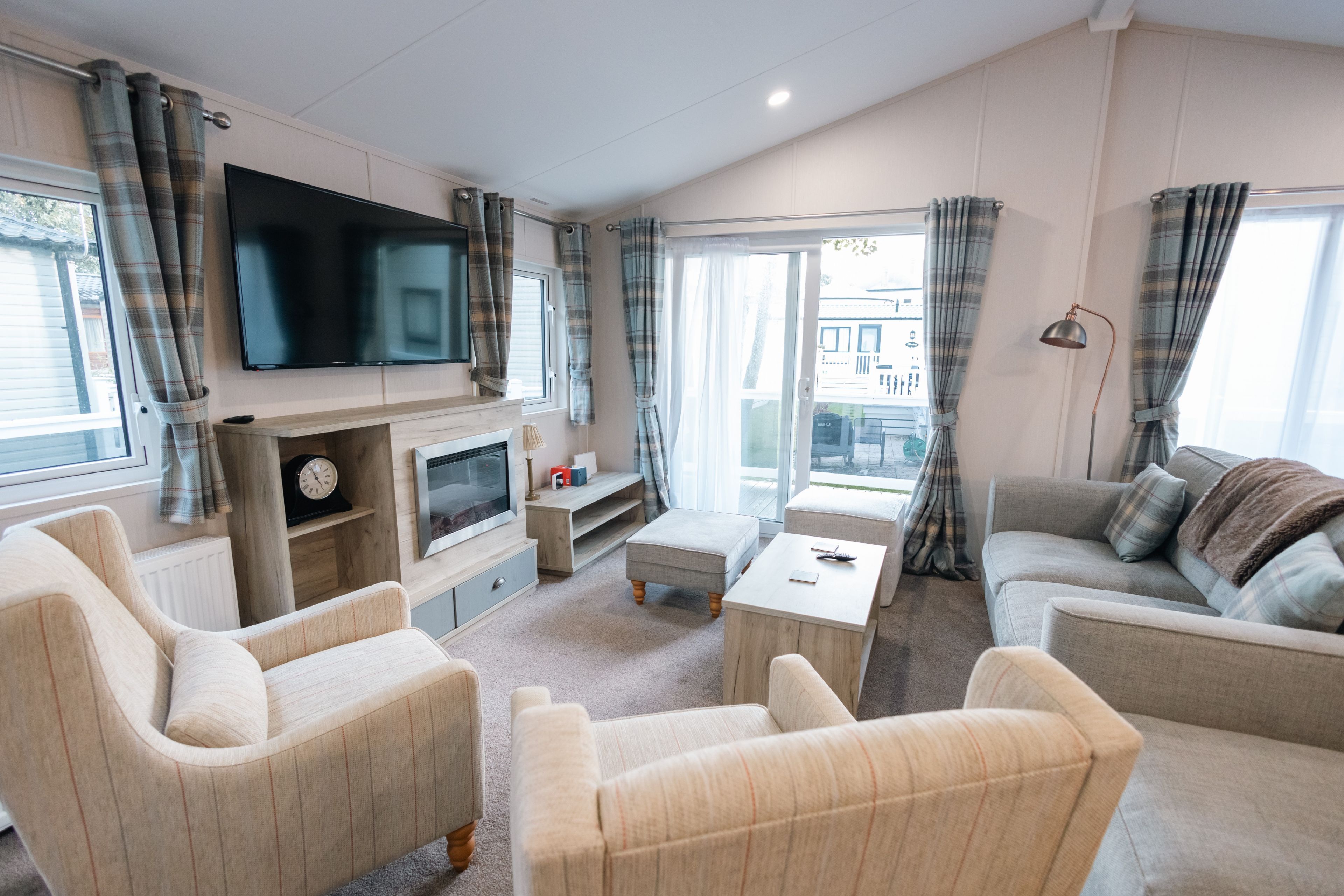 Amberley - A Luxury, Pet Friendly Lodge On The Popular Sandhills Holiday Park - Mudeford