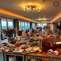 Buffet de pequeno-almoço