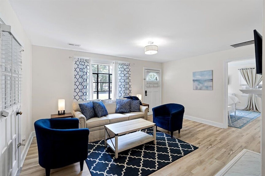 Noda Home W Yard Perfect For Digital Nomads 250 Mbps Fiber! - Charlotte