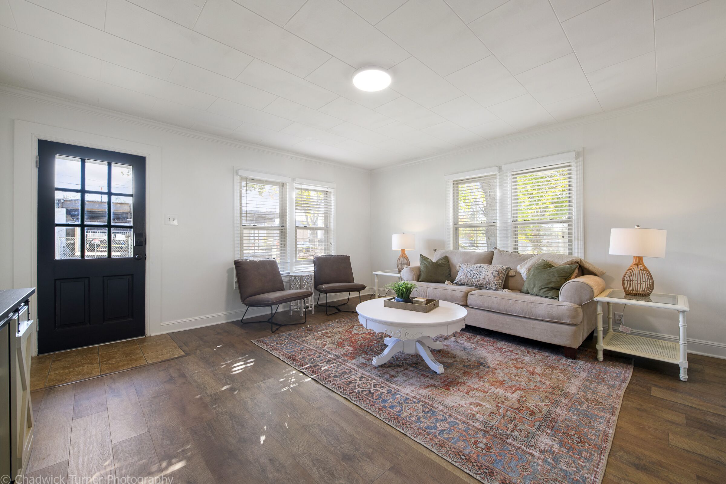 Downtown Bentonville- Walk To Everthing!! Best Location! - Bentonville, AR