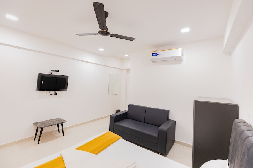 Hotel Lennox Best In Surat - Surat