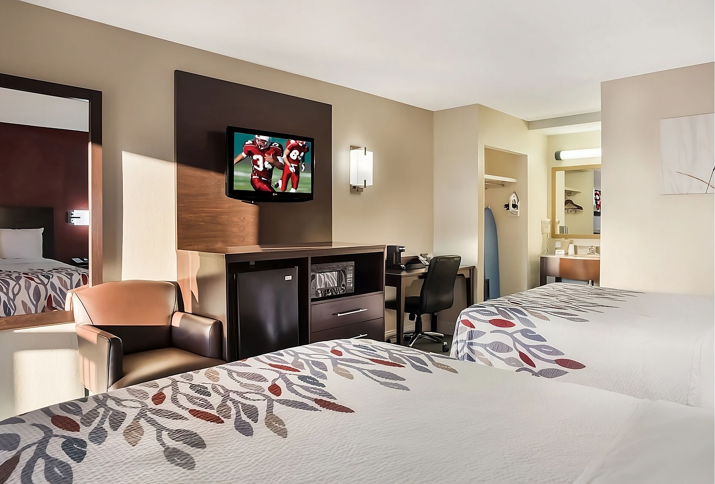 Affordable Comfort! Close To Tupelo Regional Airport, Free Parking, Breakfast! - Tupelo