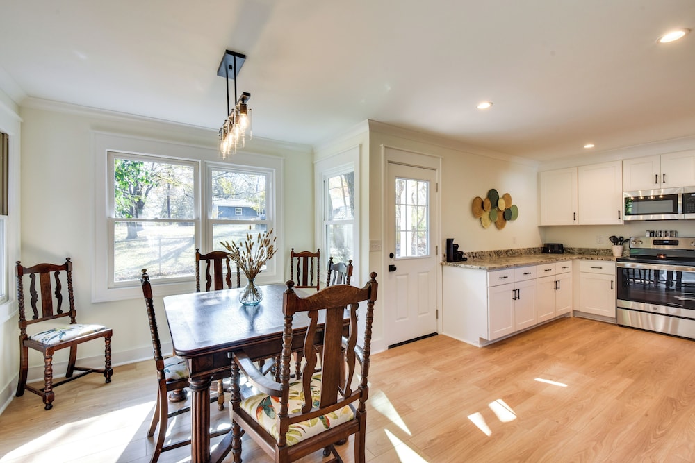 Tranquil Travelers Rest Home W/ Fire Pit! - Travelers Rest, SC