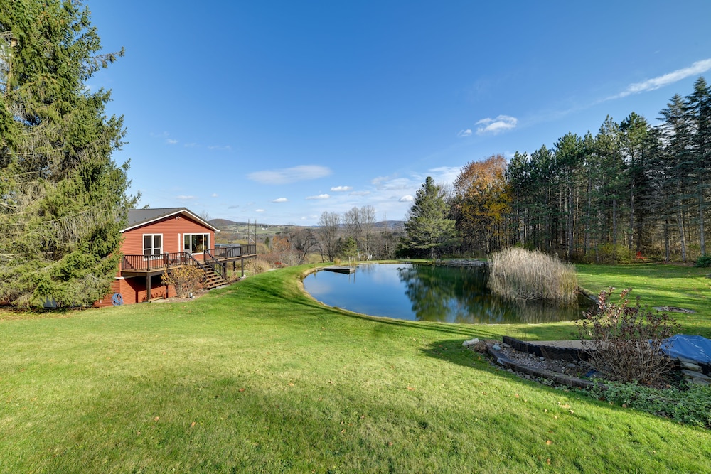 Spacious Finger Lakes Home W/ Mountain Views - Berkshire, NY
