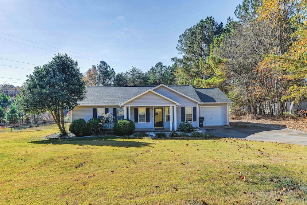 Peaceful Troutman Home: 5 Mi To Lake Norman! - Lake Norman, NC