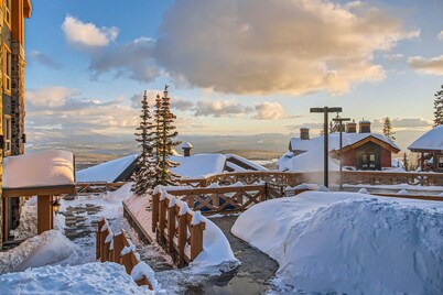 Stonegate Resort by Okanagan Premier