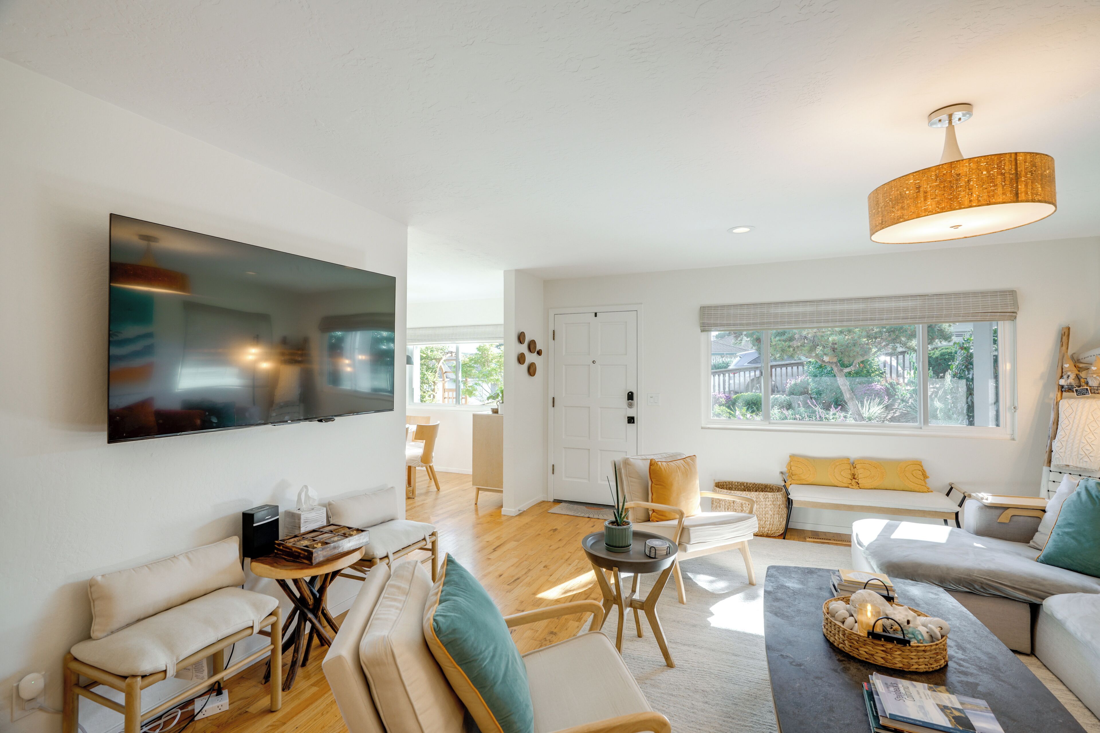 Seaside Home W/ Hot Tub & Patio: Close To Beaches! - Monterey, CA