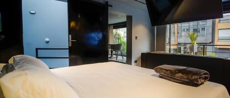 Quarto superluxo | Wi-Fi de cortesia, roupa de cama