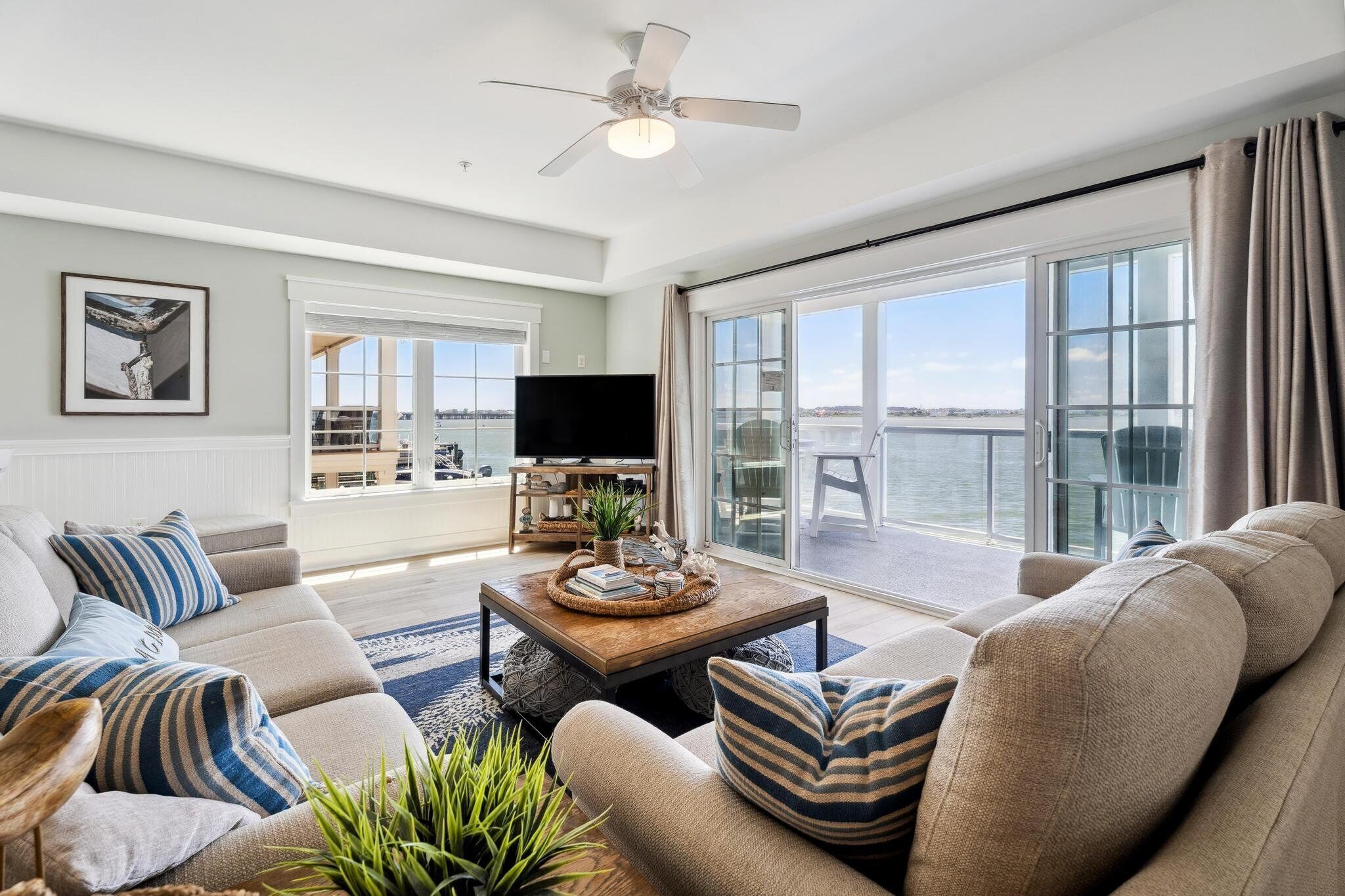 ️ Luxurious Bayfront 4 Bedroom Condo. Just Updated, Pool, Great Sunsets️ - Ocean City, MD