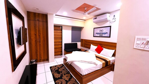 Hotel Vandana Palace - Surendranagar