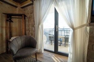 Quarto família, sacada | Roupas de cama premium, quartos à prova de som, Wi-Fi de cortesia