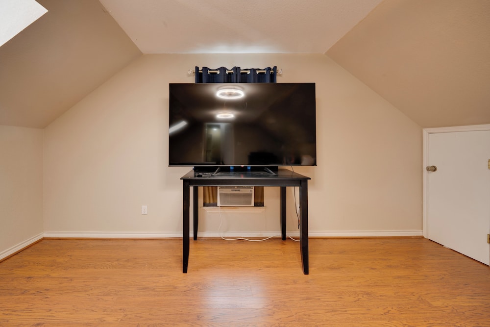 Spacious Anna Getaway W/ Pool Near Dtwn Mckinney! - BarnHill Vineyard, Anna