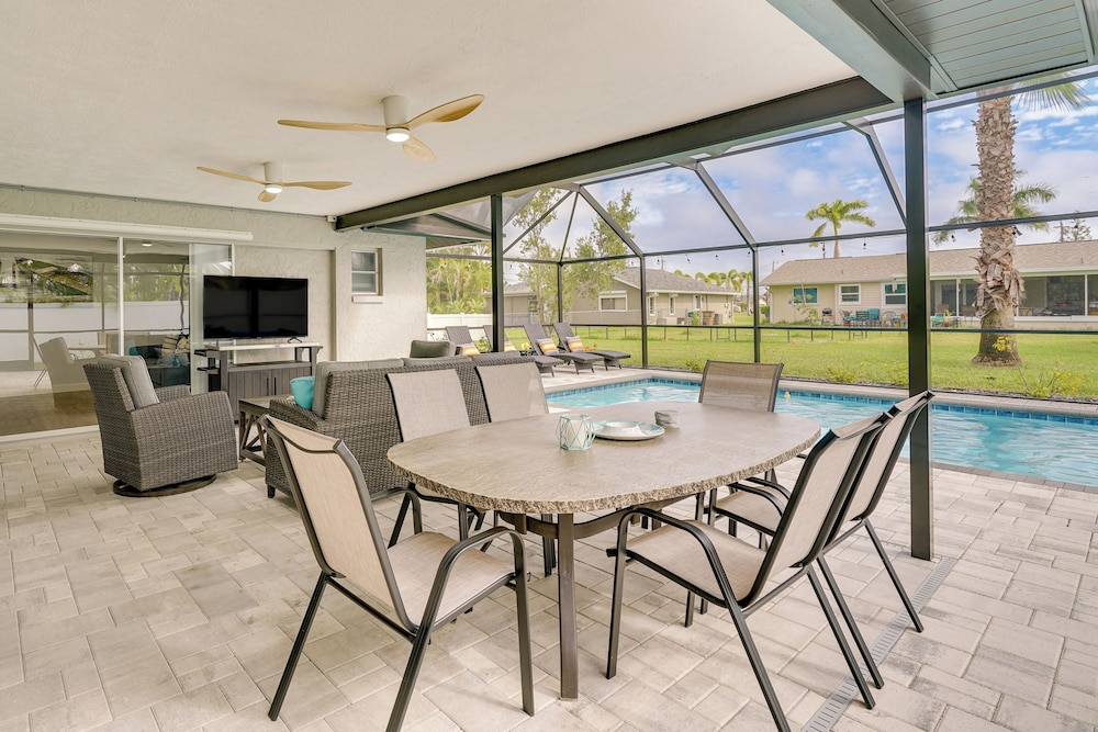 Screened Lanai & Pool: Remodeled Cape Coral Home! - Cape Coral, FL