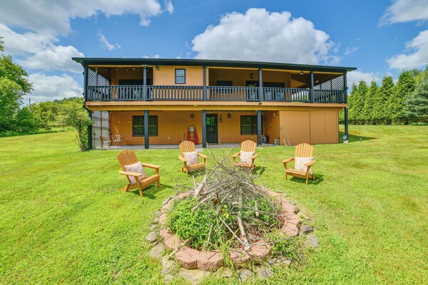 Romantic Afton Escape W/ Fire Pit & Scenic Views - Animal Adventure Park, Harpursville