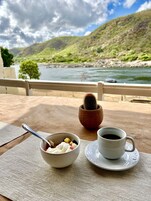 Pequeno-almoço inspirado na cozinha local diário incluído 