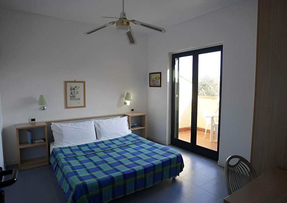 Apartamento 'Tra Ulivi E Mare' Con Terraza Privada, Wi-fi Y Aire Acondicionado - Calabria