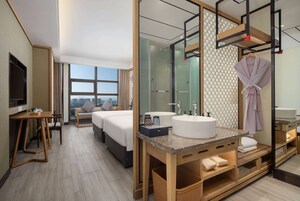 Quarto Deluxe, 2 camas de casal, não fumadores | Casa de banho