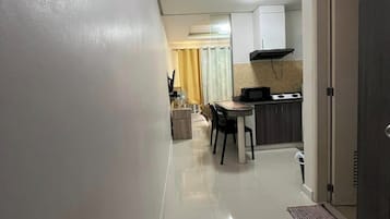 Estúdio Deluxe | Refeições no quarto