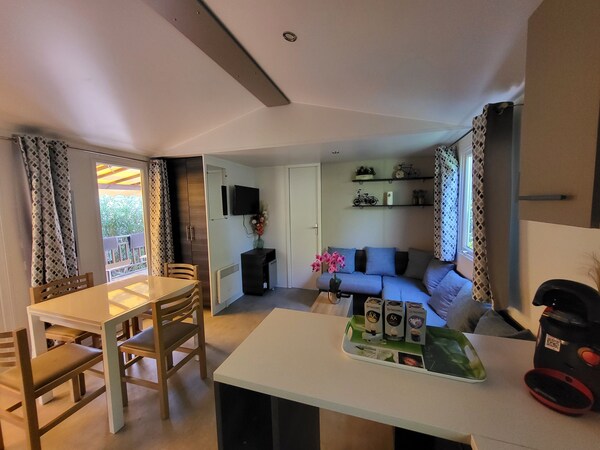Mobil-home Au Coeur De Fréjus - Département Var