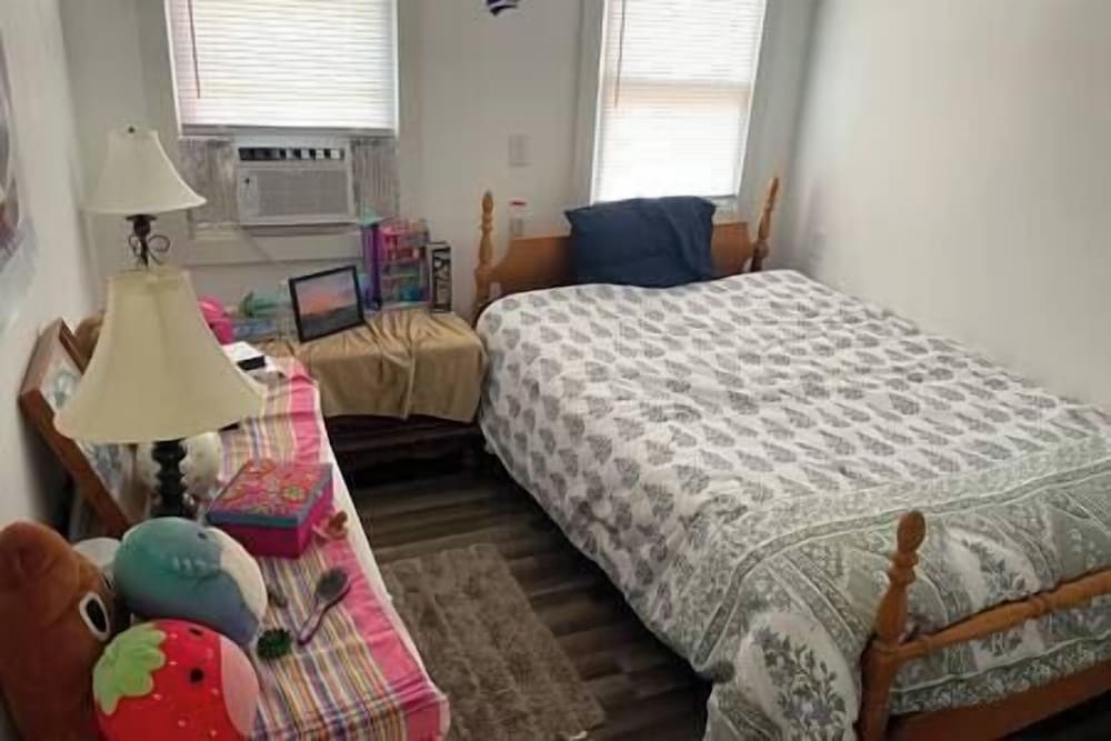 Old Farmhouse With Hot Tub In The Finger Lakes - Horseheads, NY
