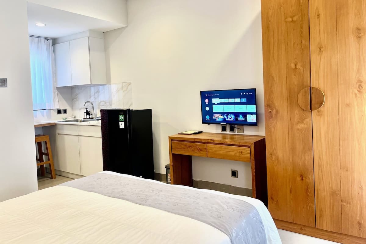 Quarto Duplo Deluxe | Cofre no quarto, secretária, Wi-fi grátis, roupa de cama fornecida
