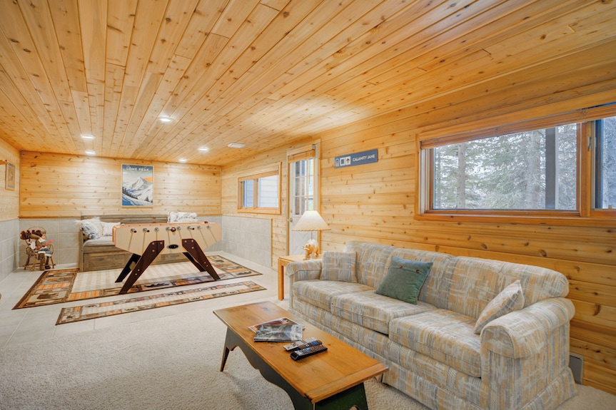 Private Game Room, Close To Town Center And Ski Resort! Pool, Hot Tub & Sauna! - Montana