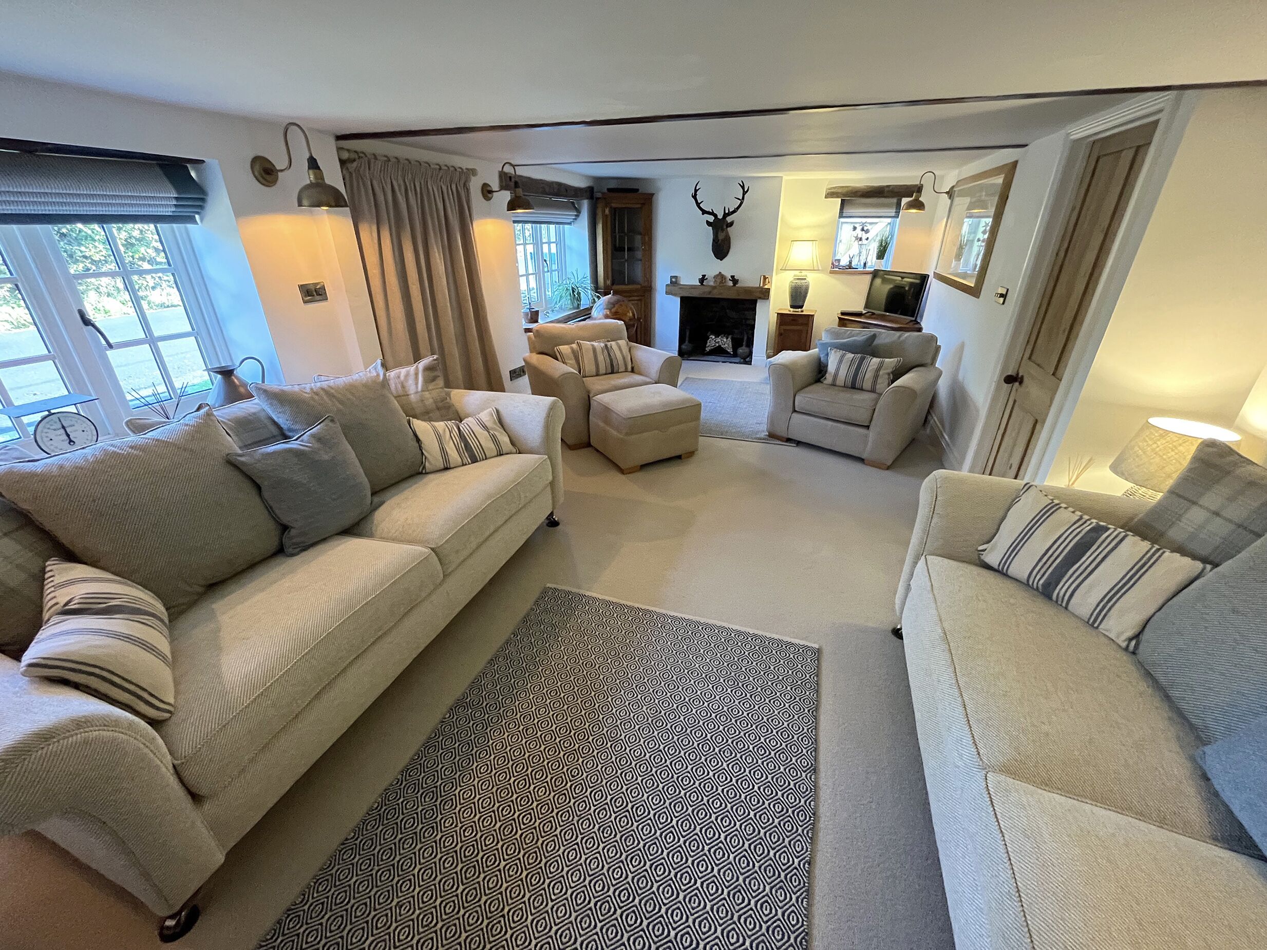 Old Post Office, Pet Friendly, With Hot Tub In Sherborne - Sherborne