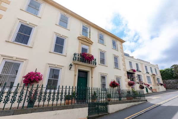 The Pandora Hotel - Guernesey