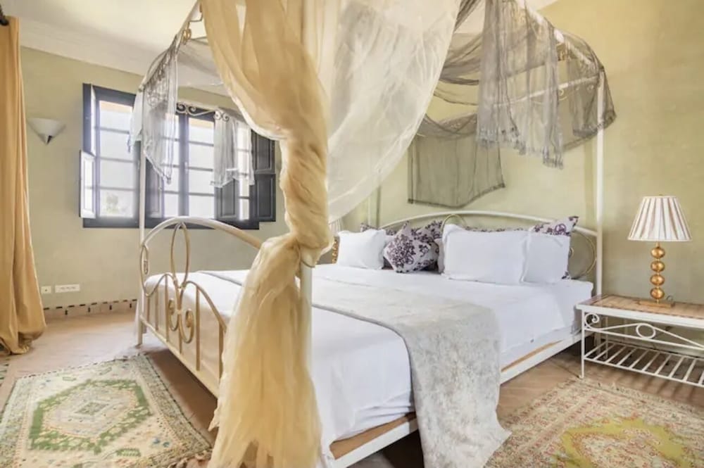 Villa De 11 Chambres - 32 Personnes En Exclusivité, Spa Et Piscine - Marrakech