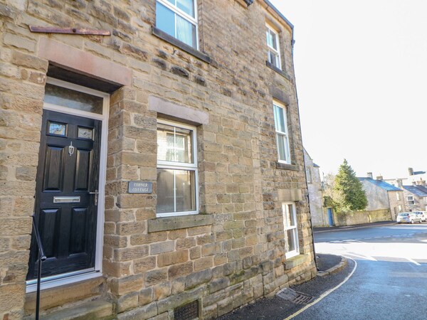Corner Cottage - Tideswell