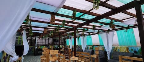 Área de estar no saguão