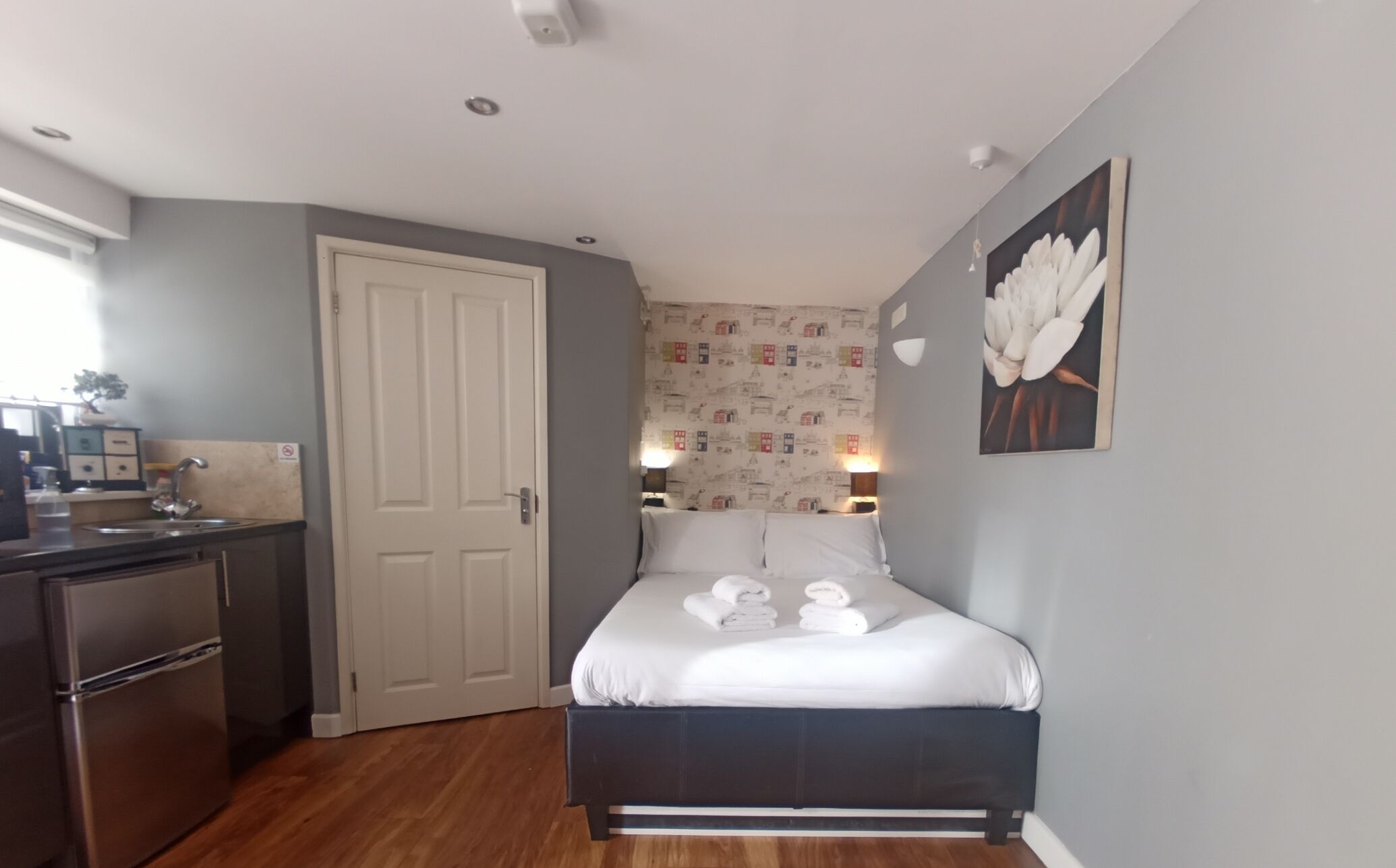 Basic Ground Floor Self Contained Studio - Bexhill