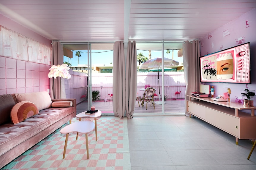 Mid Century Modern Barbie Bungalow In Historic Ocotillo Lodge - Palm Springs, CA