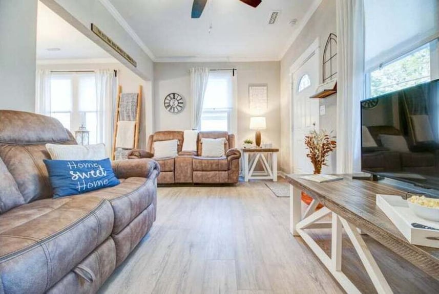 Sweet Retreat! Cozy 2 Bed & Bath By The Beach - ODU, Norfolk