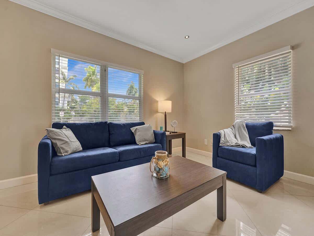 Beach Isles: Modern 1br Apartment With Patio - Margate, FL