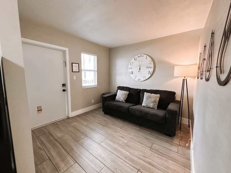 Rustic Retreats 1br Minutes From Las Olas - Fort Lauderdale-Hollywood Airport (FLL)